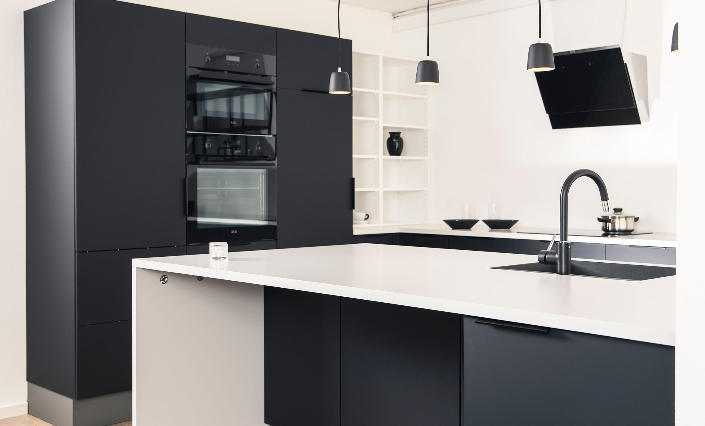 JKE Design Nykøbing Falster - Find nyt køkken, bad eller garderobe